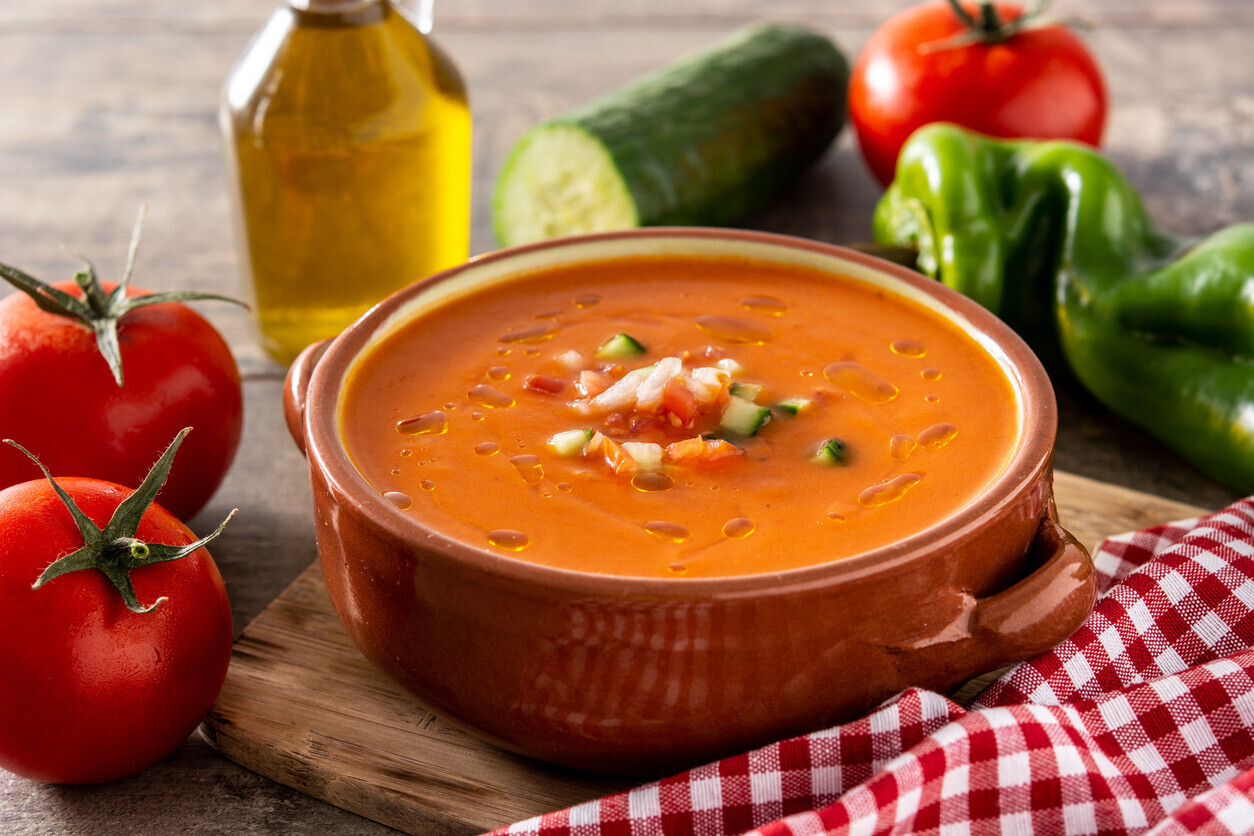 LA RECETTE AUTHENTIQUE DU GAZPACHO ESPAGNOL - Los Lobos